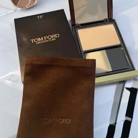 Tom Ford | Makeup | Tom Ford Architecture Soft Matte Blurring Powder ...